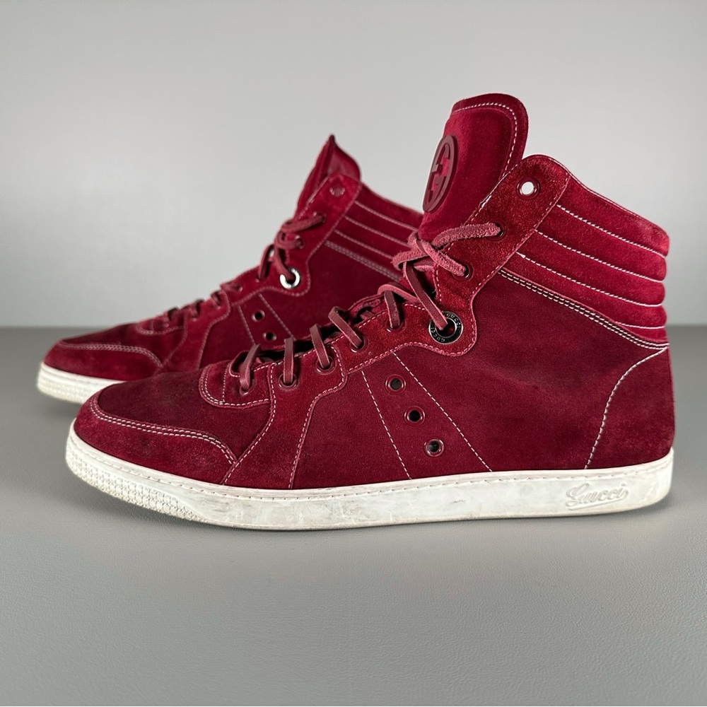 Super Rare Early 2000s Gucci High Top Suede Sneakers - Gem